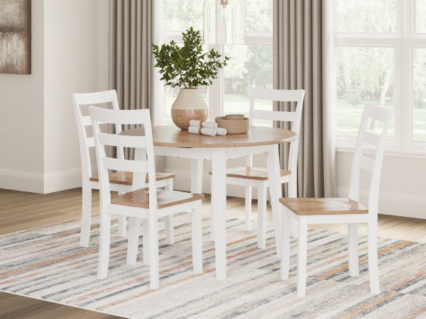 Gesthaven White Table & 4 Chairs | Kimbrell's Furniture